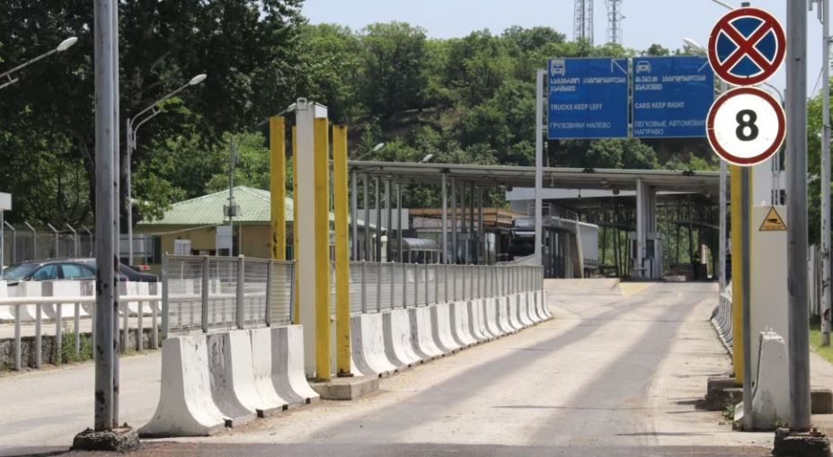 Azerbaijan to create new customs checkpoints on border with Georgia and ...